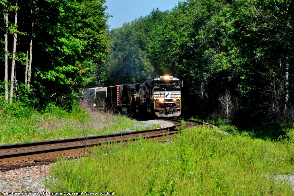 NS-11R/CP-412 along Rt. 11 in Hallstead, Pa.